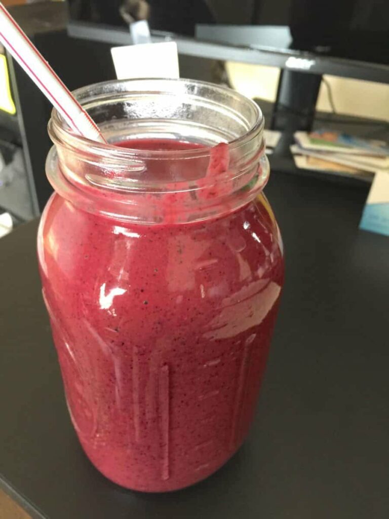 Pink Smoothie Still Rocks My World & Keeps Your Gut Healthy